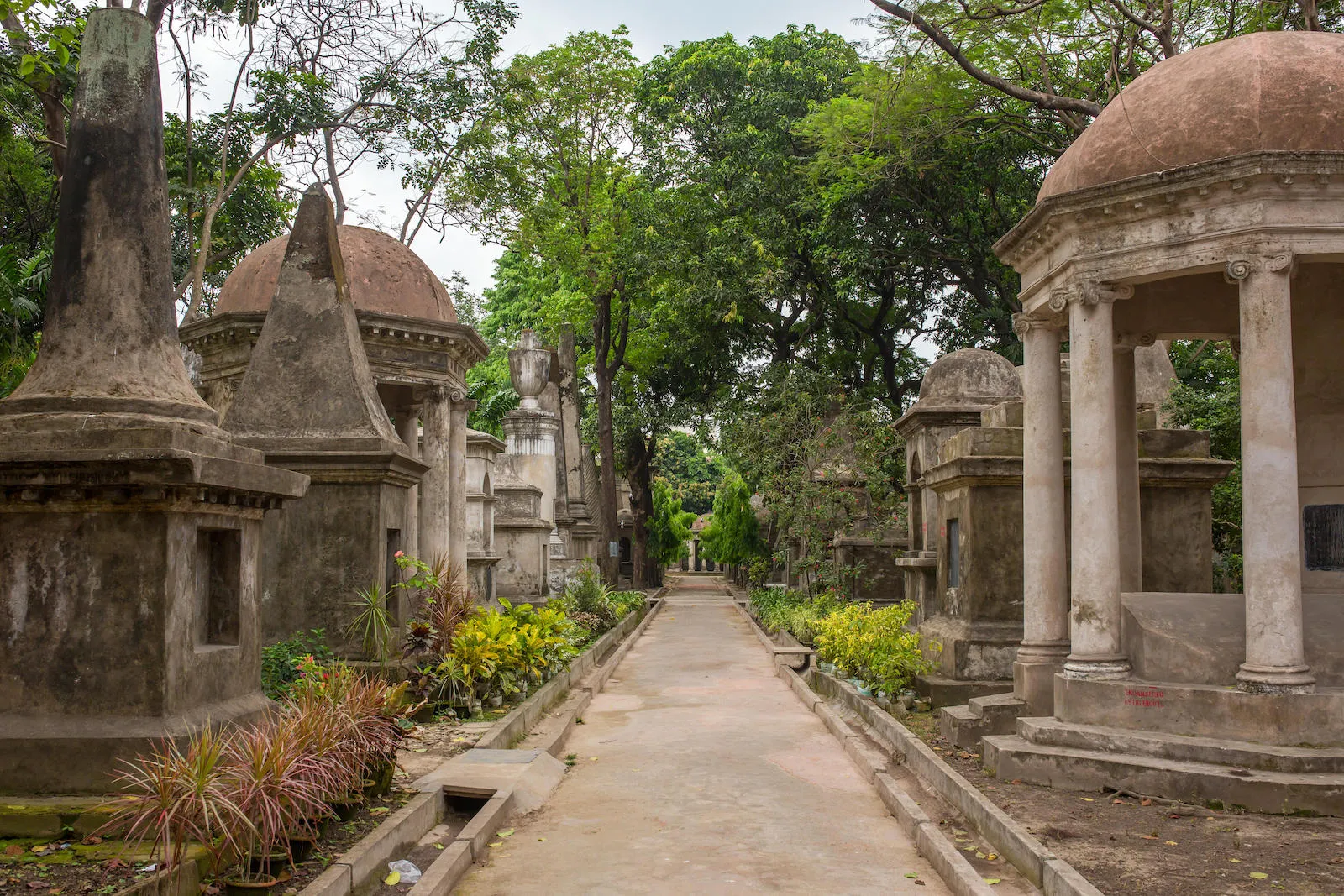 At the Park Street Cemetery, Kolkata’s History - Shunali Khullar Shroff
